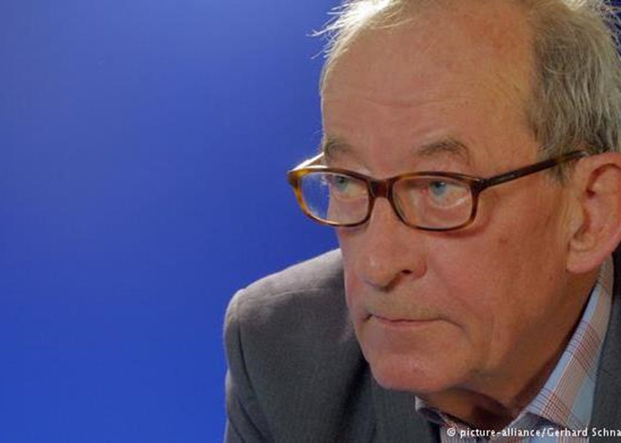 Каспер Кёниг: России надо беречь себя от промывания мозгов ...