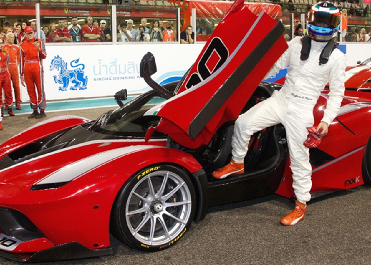 1050-сильные Ferrari впервые обкатали на треке - Korrespondent.net