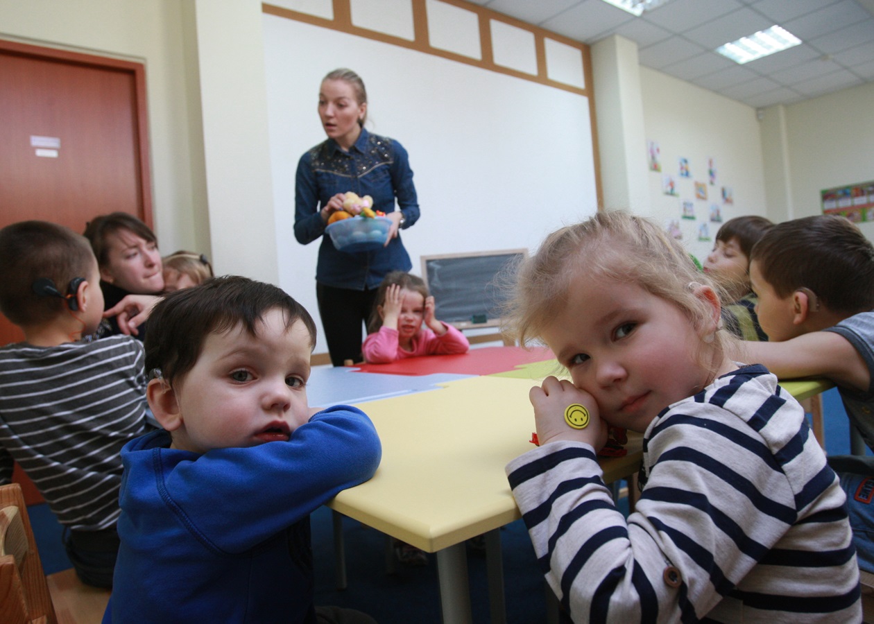 Мир тишины. Украинцы с глухотой не доверяют обществу - Korrespondent.net