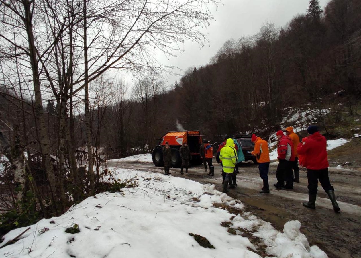 Наводнение на Закарпатье пропал подросток упавший в реку