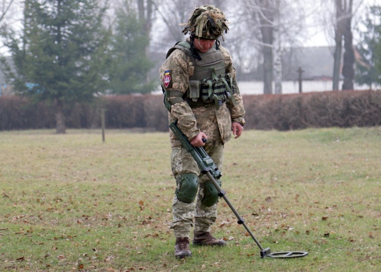 Британия передала более тысячи металлоискателей для разминирования ...