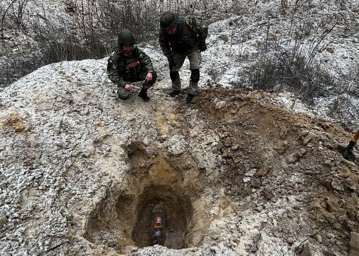 Полиция показала уничтожение боеприпасов РФ на Киевщине - Korrespondent.net