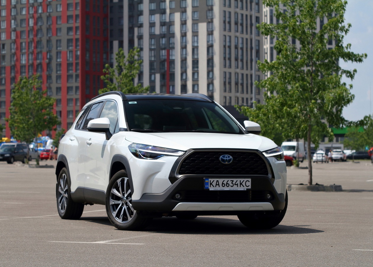 Toyota Corolla Cross: тест-драйв новітнього кросовера багато чим здивує ...
