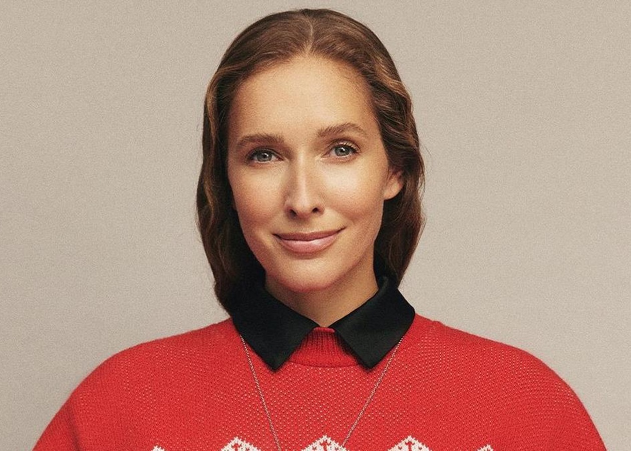 Осадча показала, як із синами прикрасила ялинку - Korrespondent.net