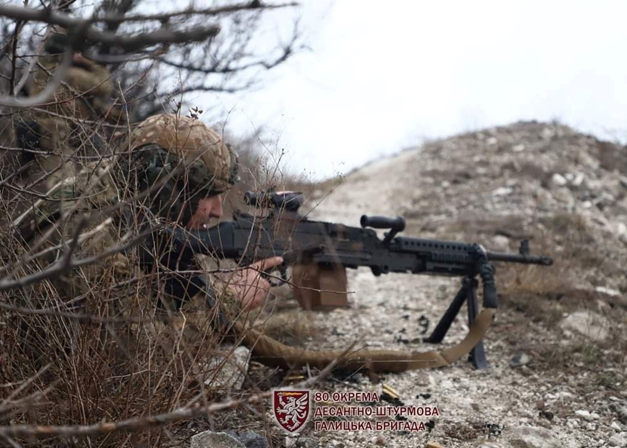 За добу відбулося 81 бойове зіткнення