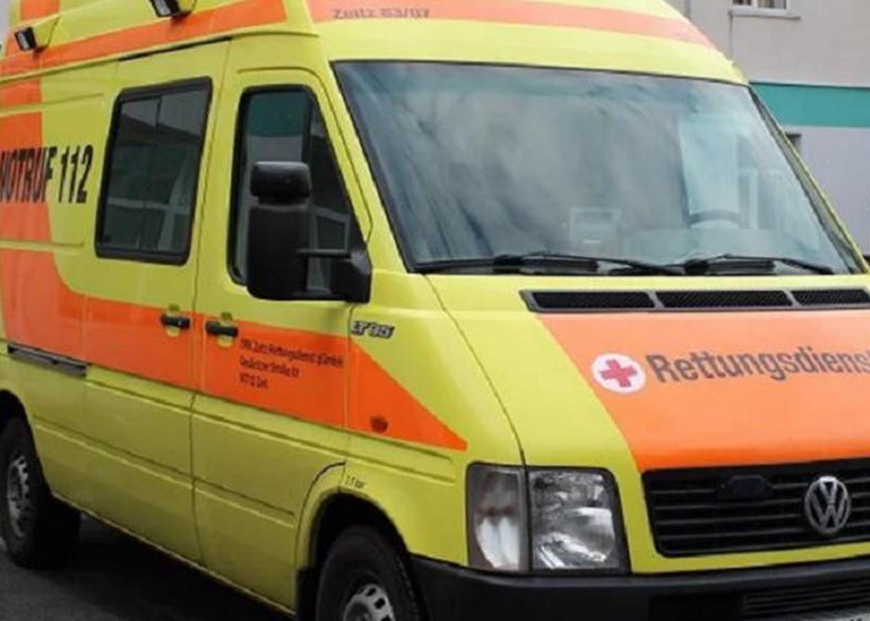 В Германии школьный автобус попал в ДТП, пострадали 16 учеников ...