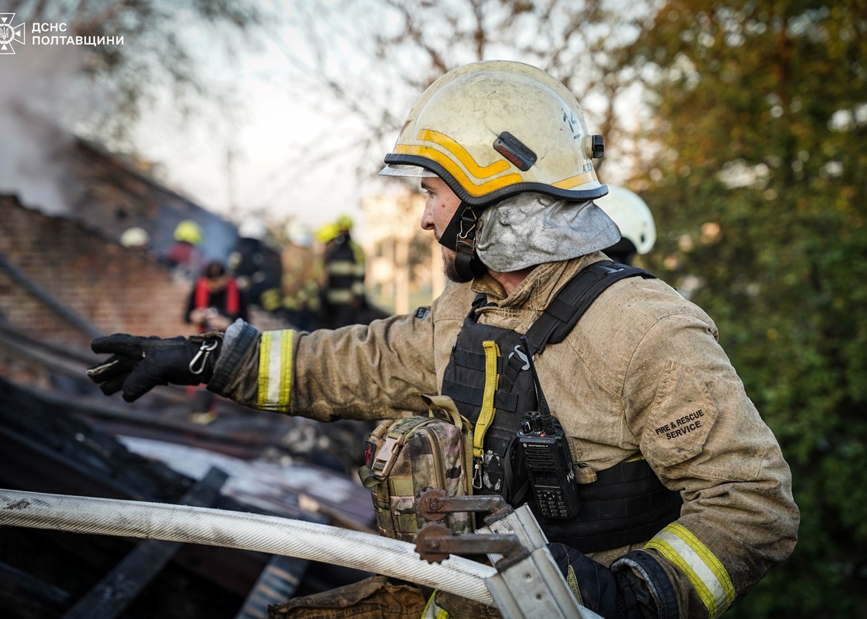 Дронова атака на Полтавщину горіло підприємство