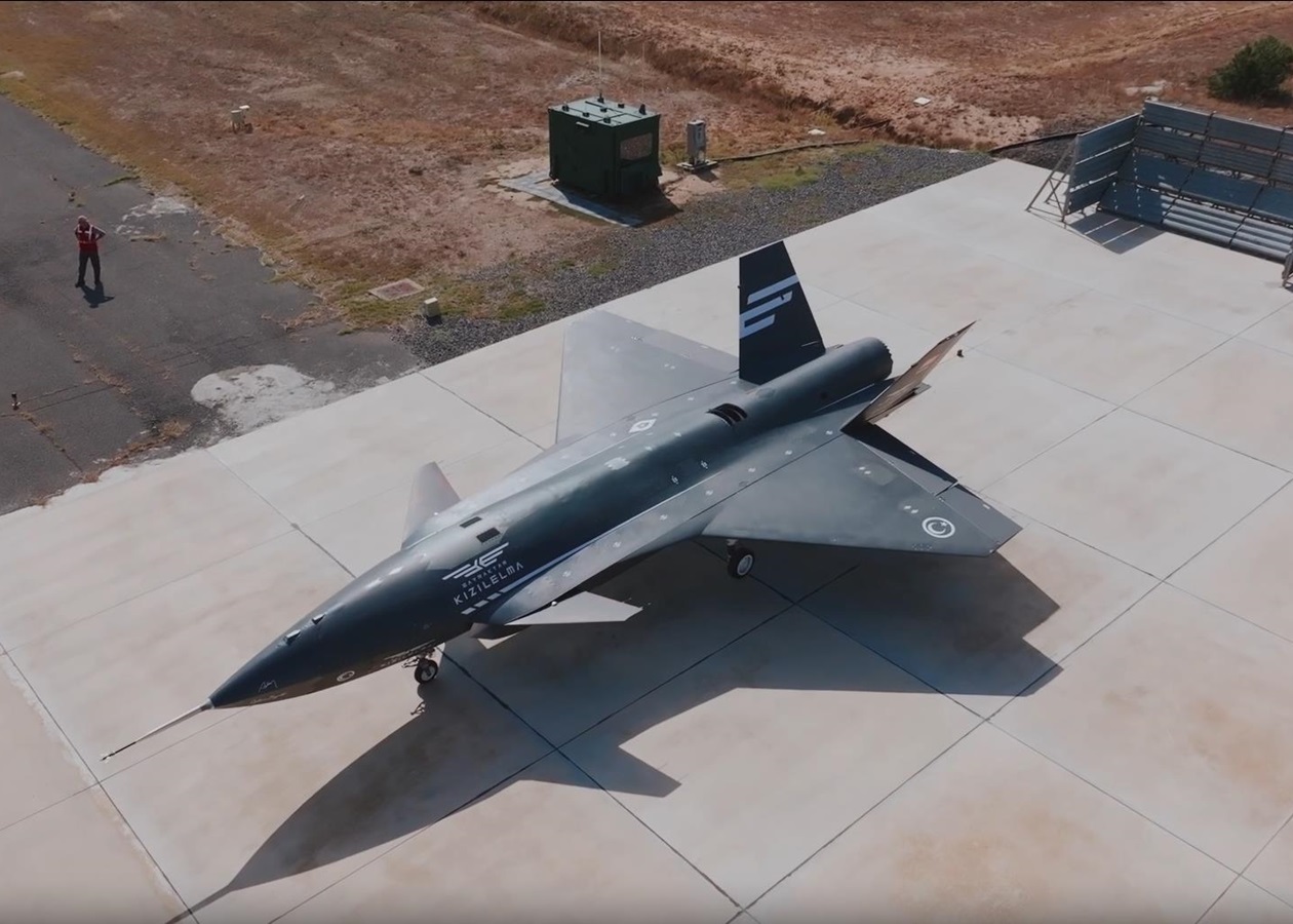 У Туреччині показали випробування безпілотного винищувачв Kızılelma - Korrespondent.net