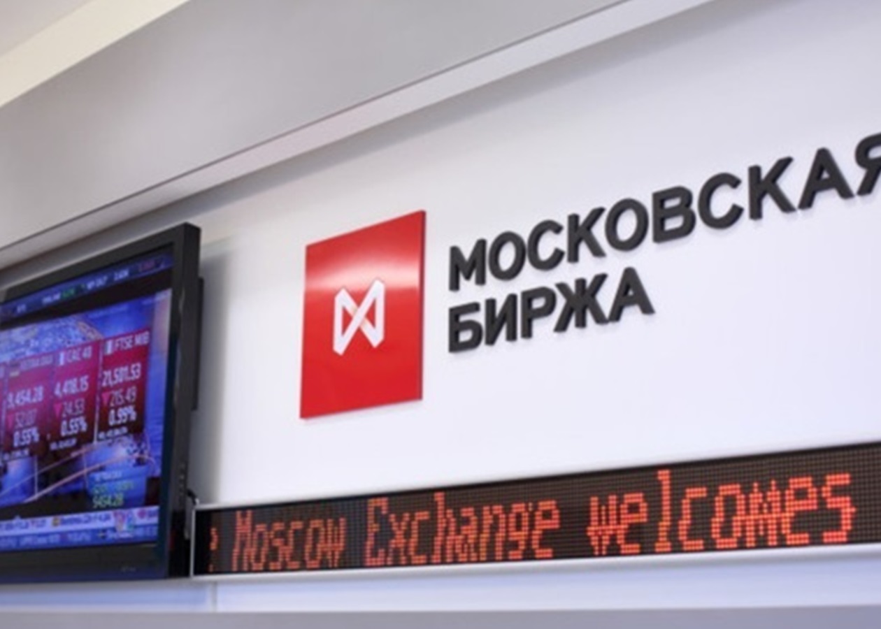 Russian stocks fall to three-year low after Foreign Ministry statements ...