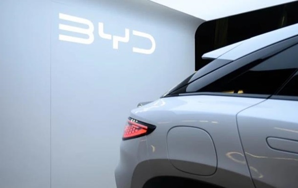 BYD вдруге обігнав Tesla в ЄС, Stellantis вперше за рік показав ...
