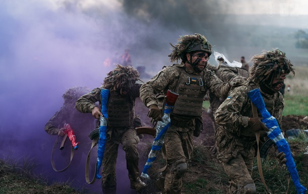 Мирноград под угрозой окружения - DeepState - Korrespondent.net